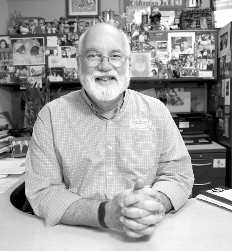 Book talks of lessons in kinship, compassion : Larchmont Chronicle