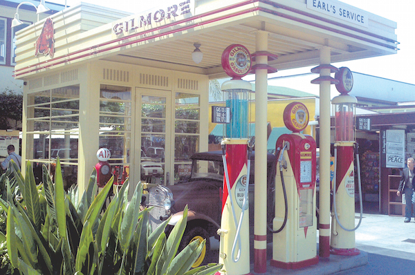 Repurposed fuel station example of preservation : Larchmont Chronicle
