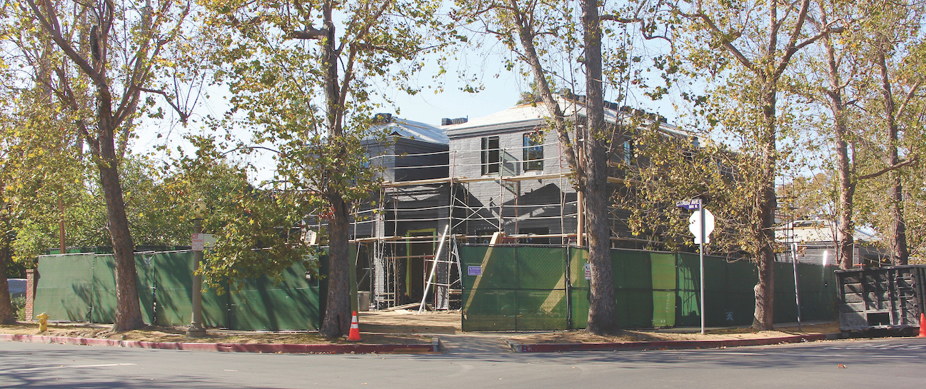 Home at 361 N. Citrus Ave., one year later : Larchmont Chronicle