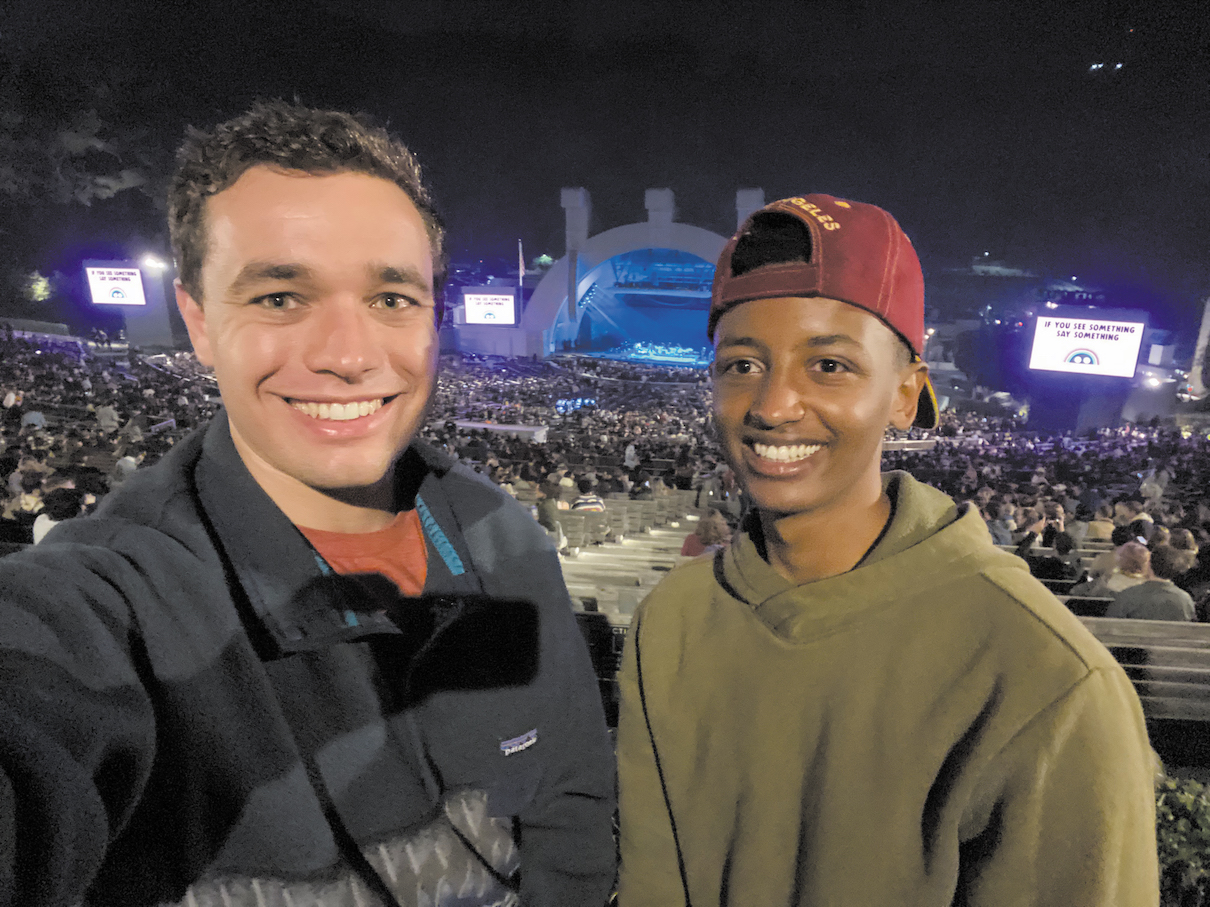 Logan Herr named Volunteer of the Month at Imagine LA : Larchmont Chronicle